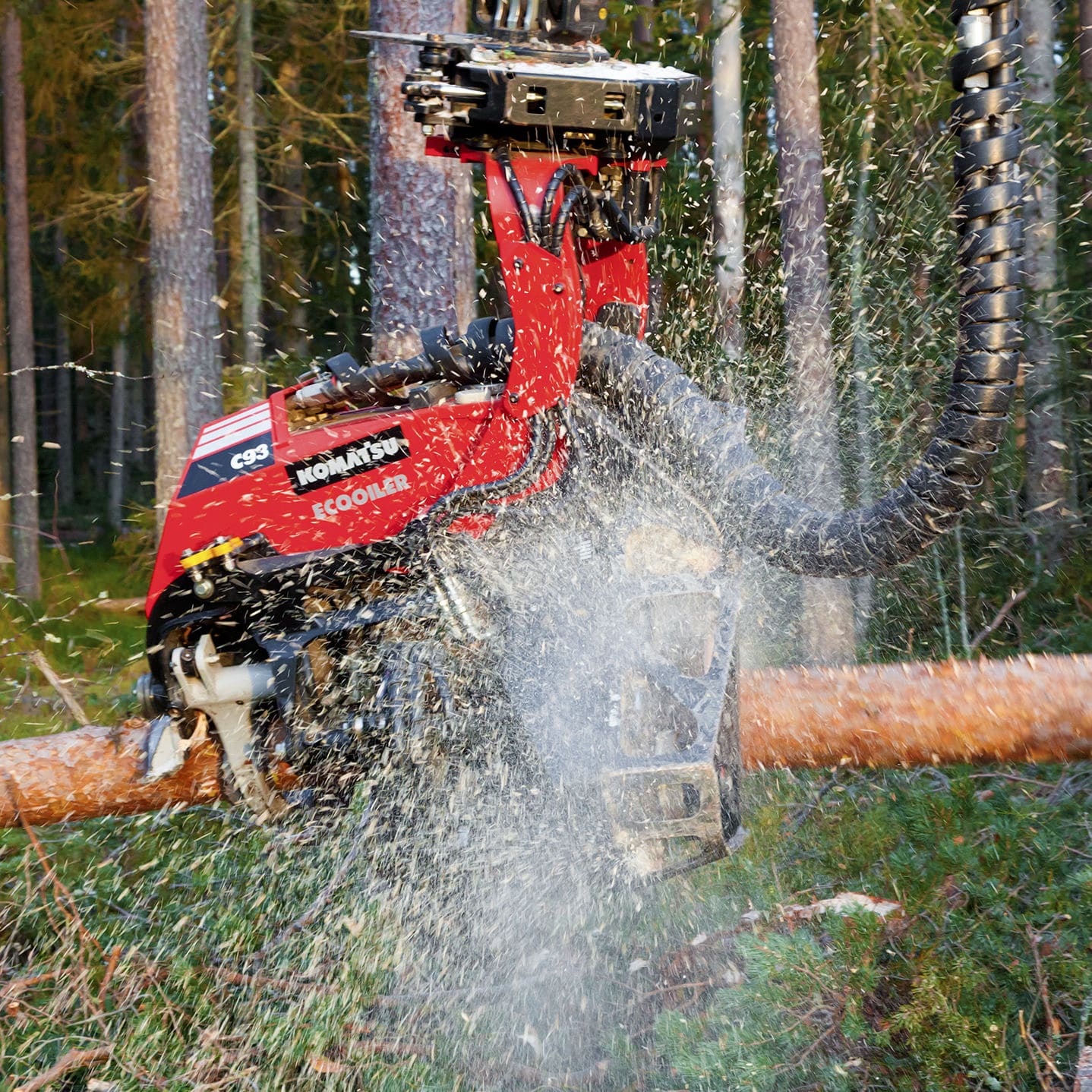 森林疏伐伐木机头 - C93 - Komatsu Forest AB - 带打枝机