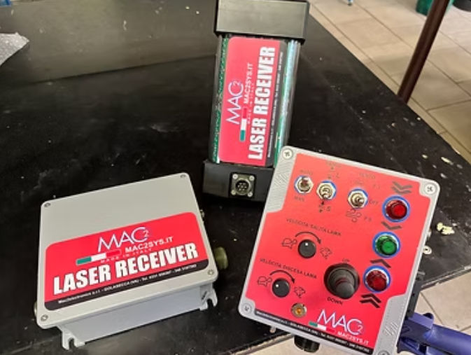 农用平地控制系统 - Mac2 Electronics srl